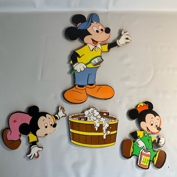 Disney | Wall Decor | Vintage Disney Mickey Mouse Bathroom Cardboard Wall Hanging Art Morty ...
